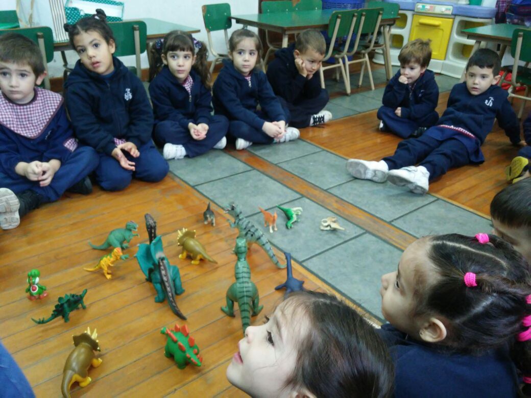 Unidad didáctica"Los dinosaurios" - Sala Verde