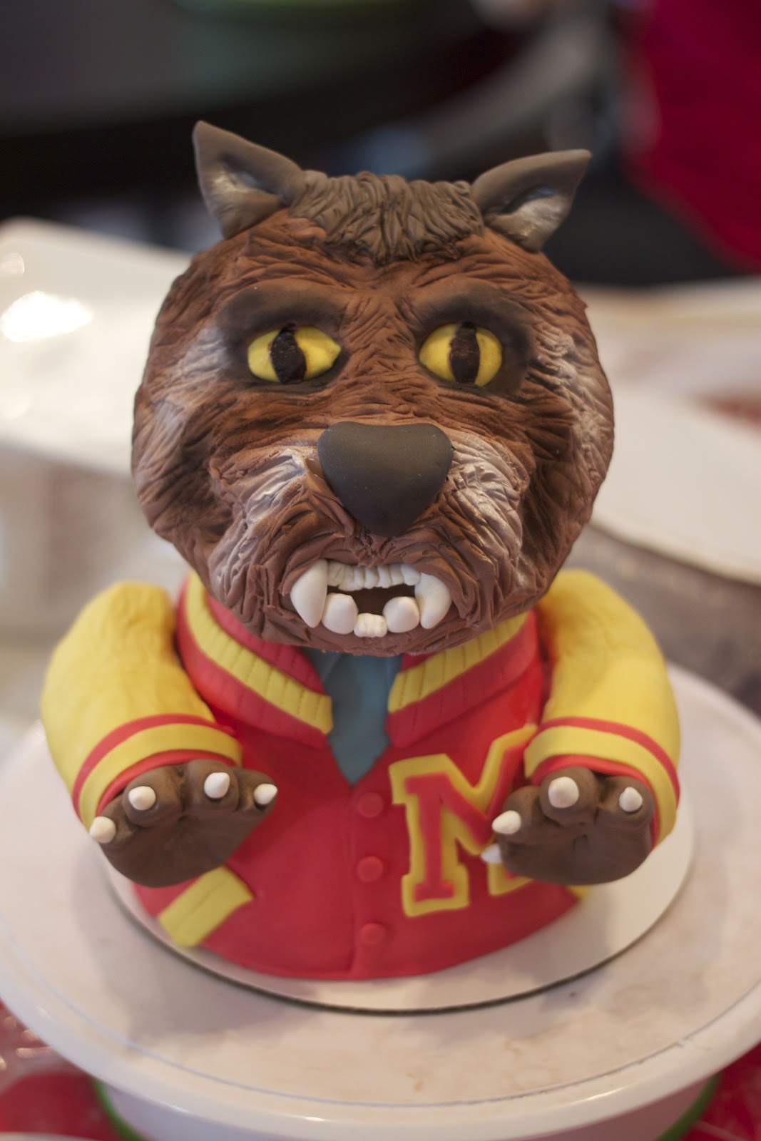 Sweet-D Cakes: It's close to midnight...and it's my last cake of the year