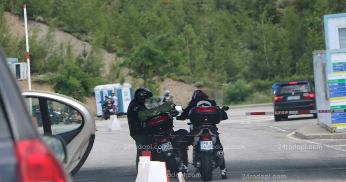 Щрак или не щрак!? За какво се карат в групата ГКПП Маказа - трафик и ...