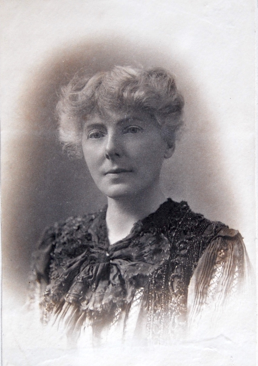 Female Poets of The First World War: Beatrice May Allhusen (1853 - 1918 ...