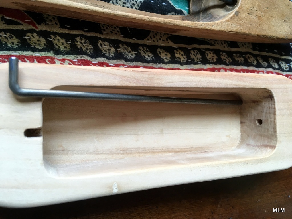 Sweet Leaf Notebook: Weaving Shuttles and their Spindles