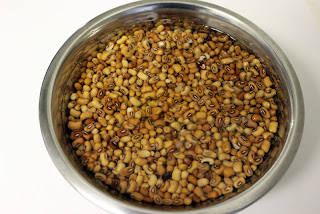 Delicious!!!: Vanpayar (Red gram/Red cowpeas) Upperi