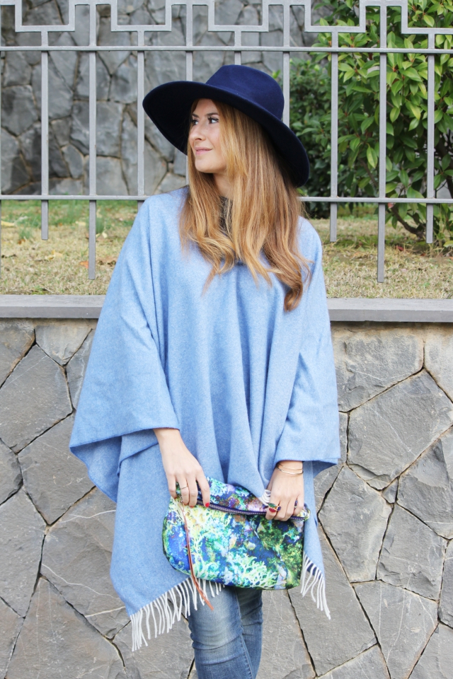 BLOG DE MODA Y LIFESTYLE: CON MI CAPA AZUL