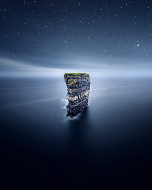 daily timewaster: -Dún Briste (Gaelic for Broken Fort) was once joined ...