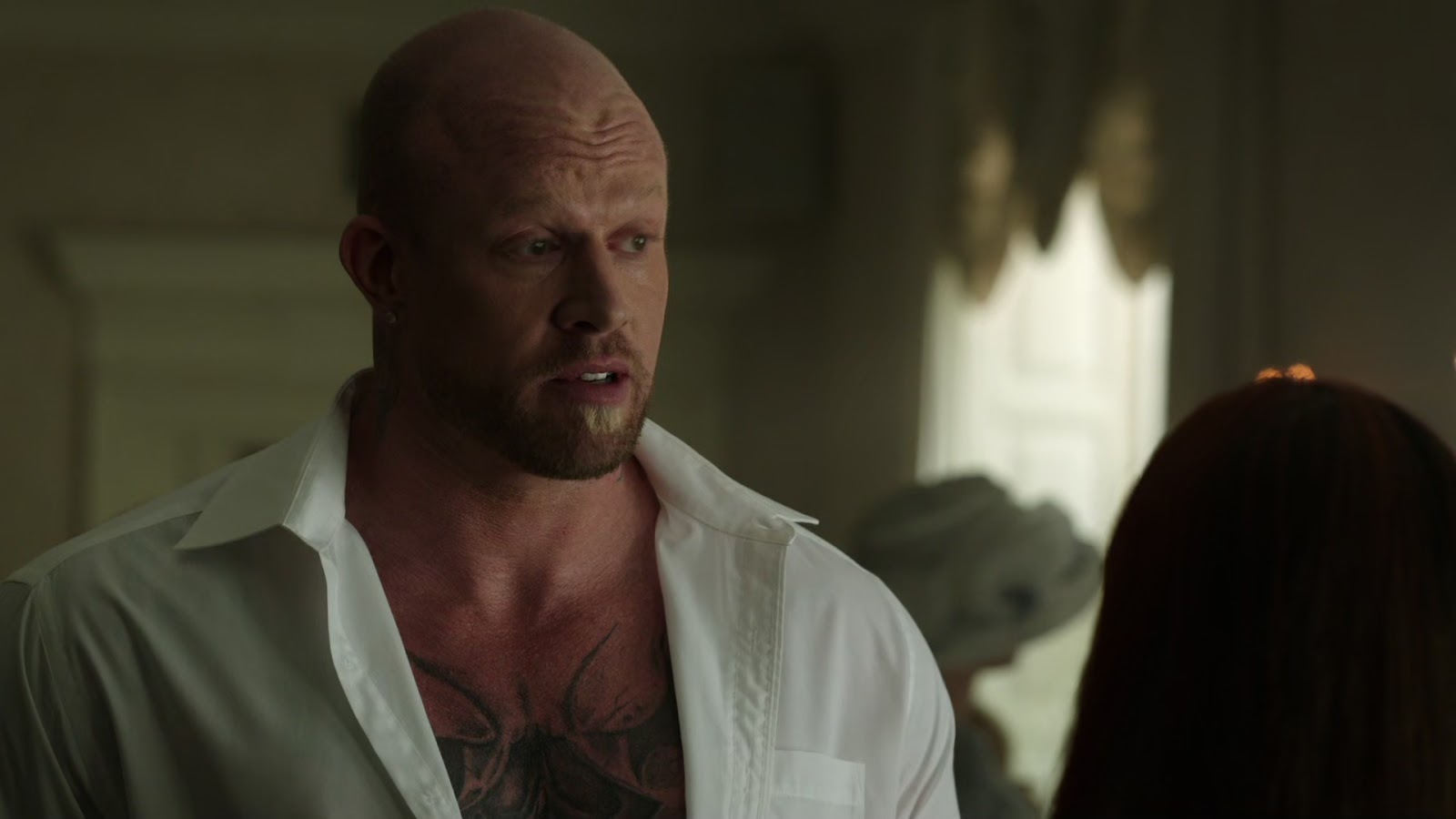 ausCAPS: Rob Archer shirtless in Lost Girl 4-05 "Let the Dark Times Roll"
