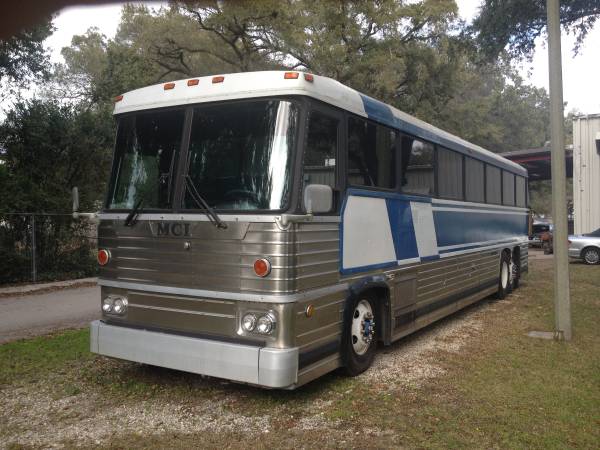 1979 MCI MC-9 Crusader II - Classic Auto Restorations