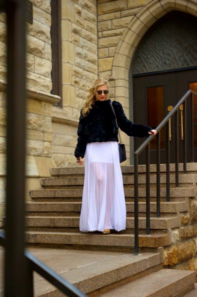 WHAT ARE YOU WEARING FOR PASSOVER DINNER? - TEL AVIV COUTURE