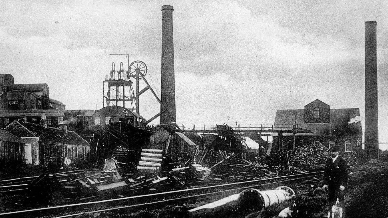 Tour Scotland: Old Photograph Balgonie Colliery Thornton Fife Scotland