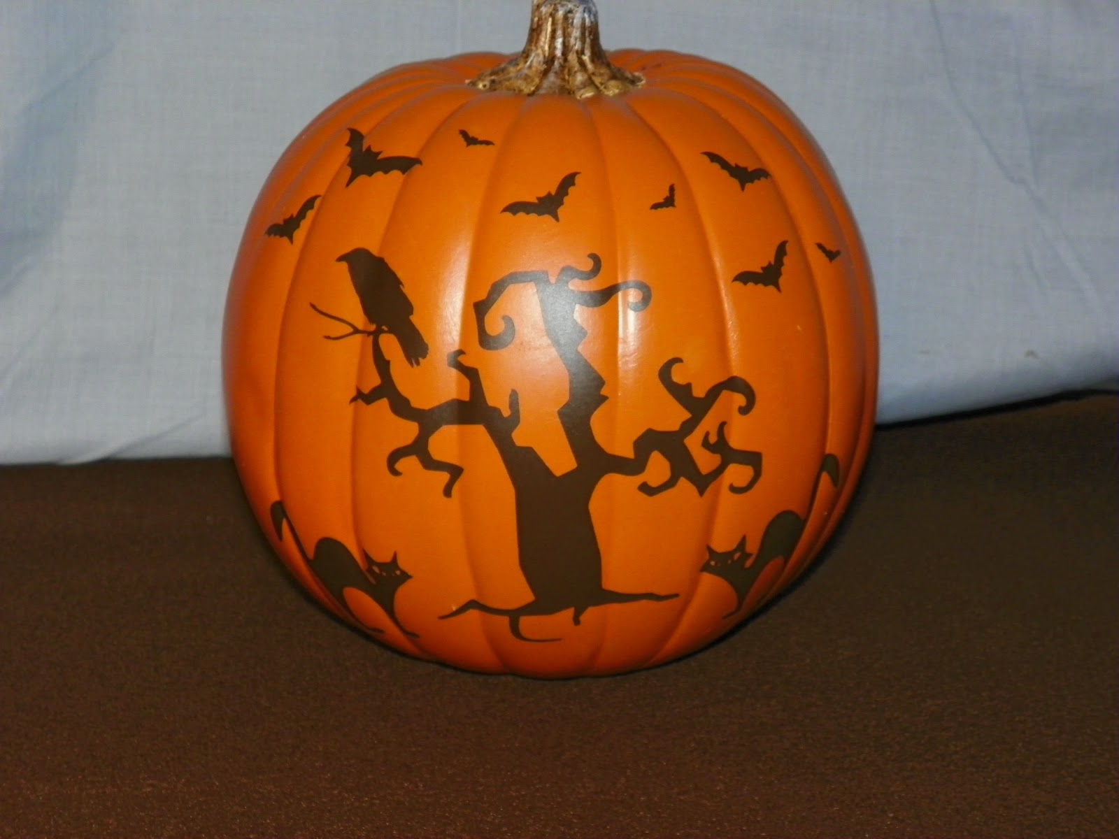 cricut-fanatics-crafting-is-our-passion-vinyl-halloween-pumpkins