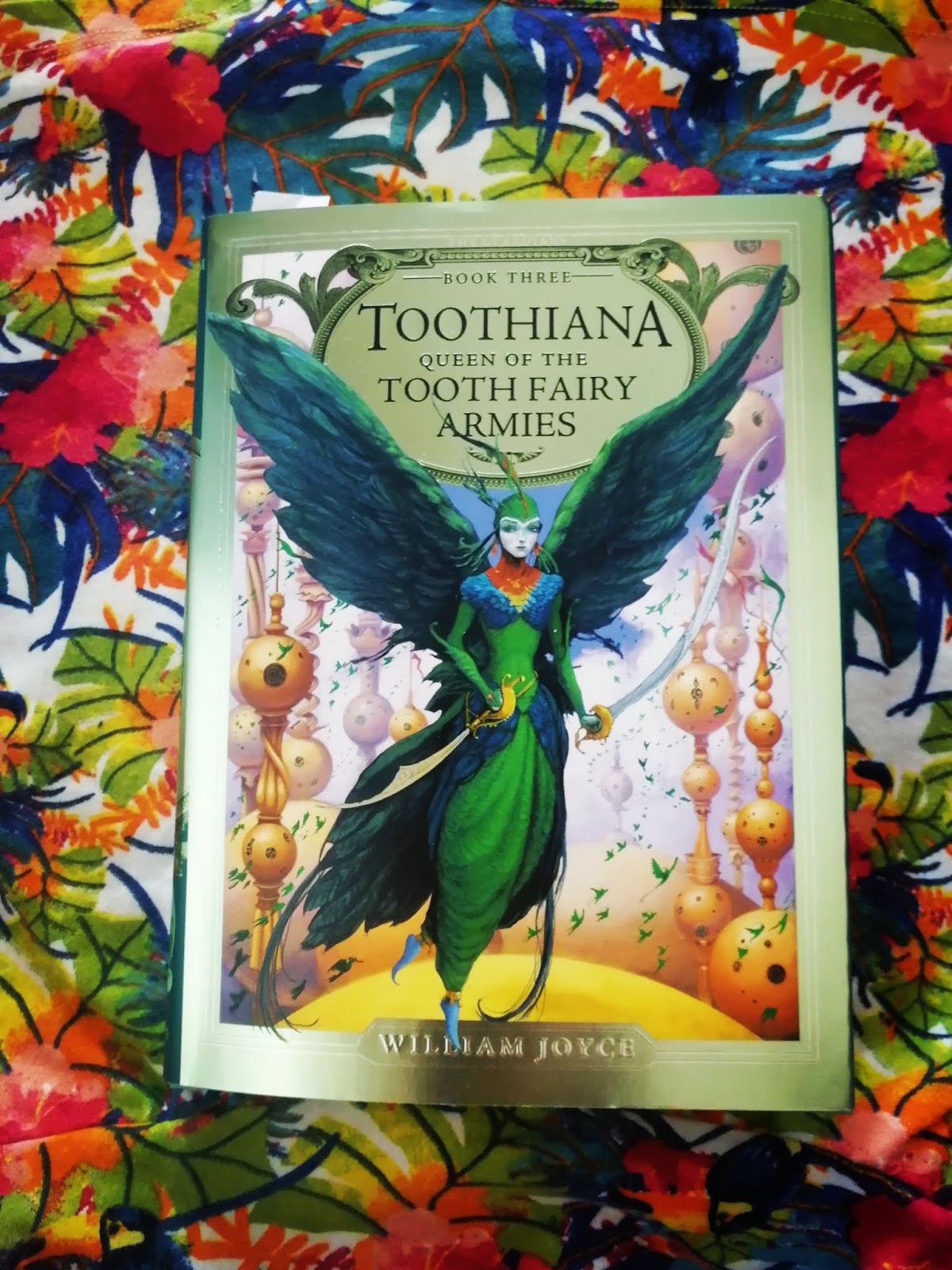 Yksi luku vielä...: Toothiana - Queen of the Tooth Fairy Armies ...