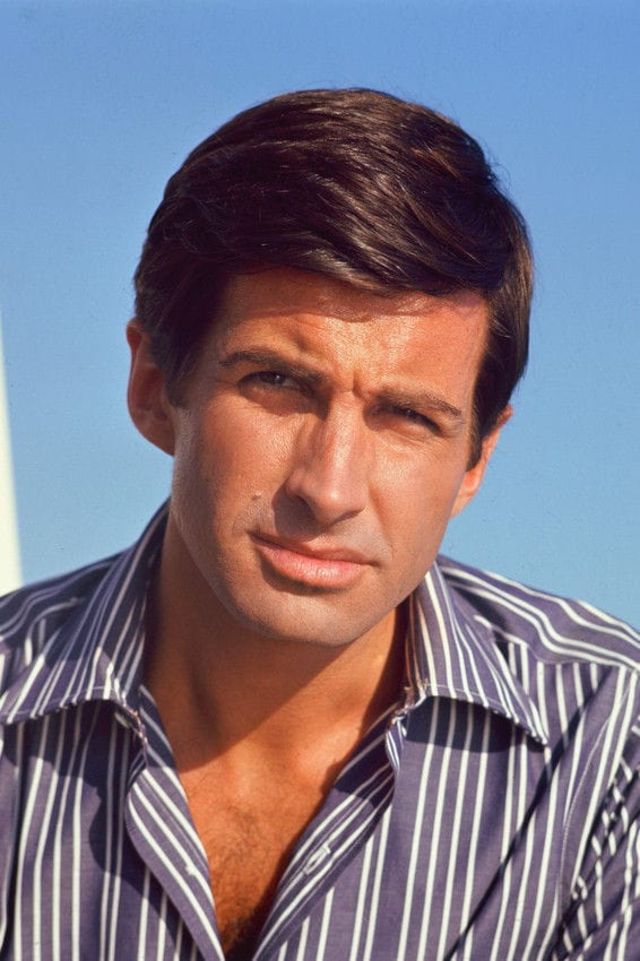 40 Handsome Portrait Photos of American Actor George Hamilton in the ...