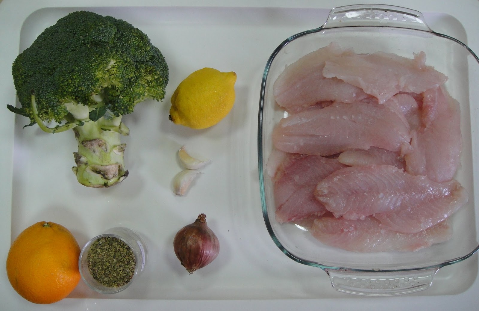 Maryam's Culinary Wonders: 262. Baked Rouget Fish Fillets with Broccoli