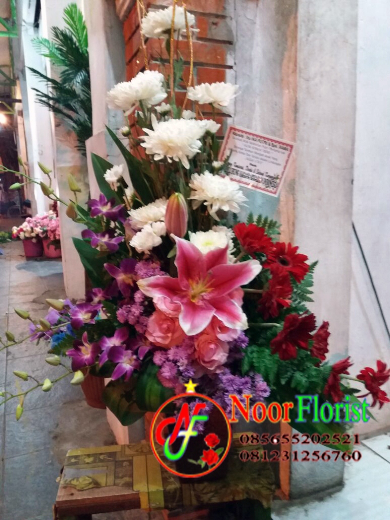 TOKO BUNGA SURABAYA | Noor Florist, Bunga Papan Sukses, Bunga Papan ...