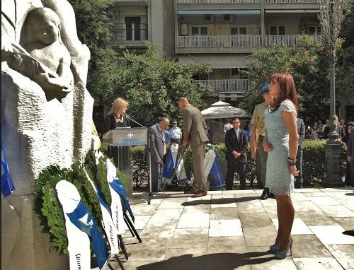 ΡΕΖΙΛΕΥΕΙ ΤΟ ΠΑΧΥΔΕΡΜΟ Η ΒΟΥΛΑ ΠΑΤΟΥΛΙΔΟΥ: ΠΡΟΣΠΑΘΕΙΑ ΕΚΧΥΔΑΪΣΜΟΥ ΤΗΣ ...