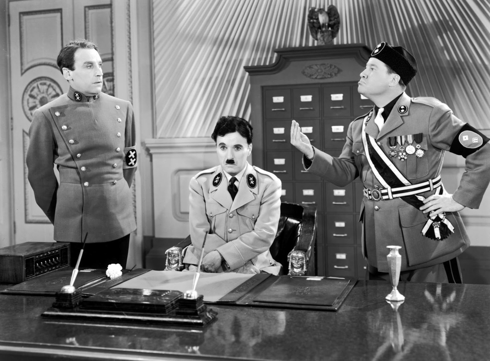 TOP FILMES E CRÍTICAS: O GRANDE DITADOR