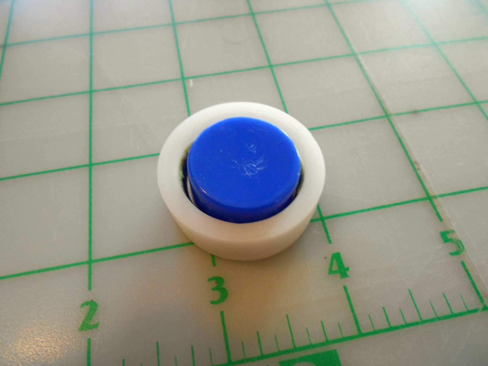 Craft.Create.Love: Cover Button Magnets