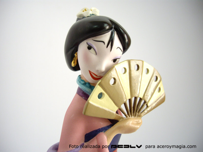 Acero y Magia: Fotos de la Figura Mulán Disney Ed Limitada