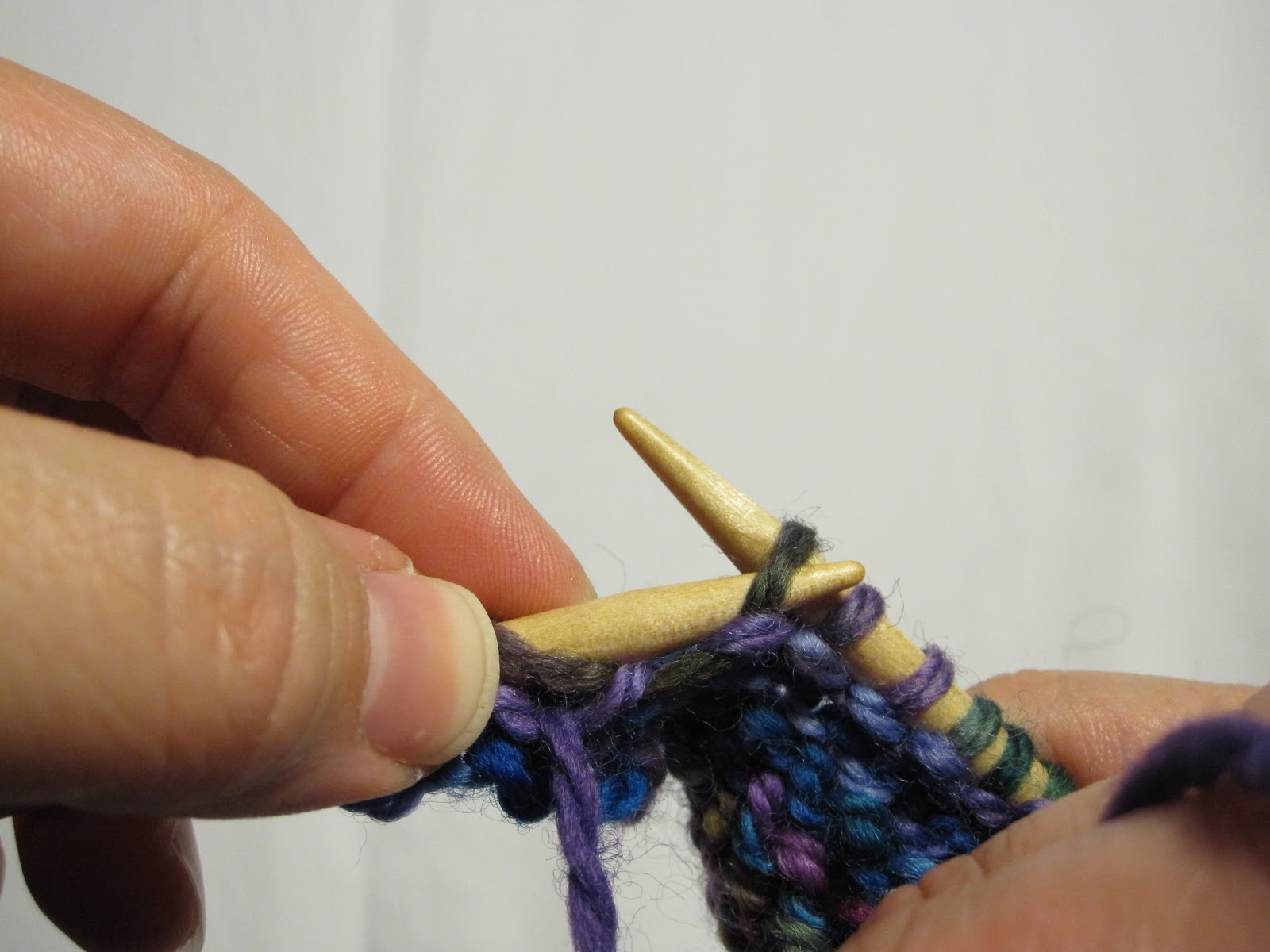 Fabric, Fiber, Beads and More...: Left Handed Knitting for the Beginner