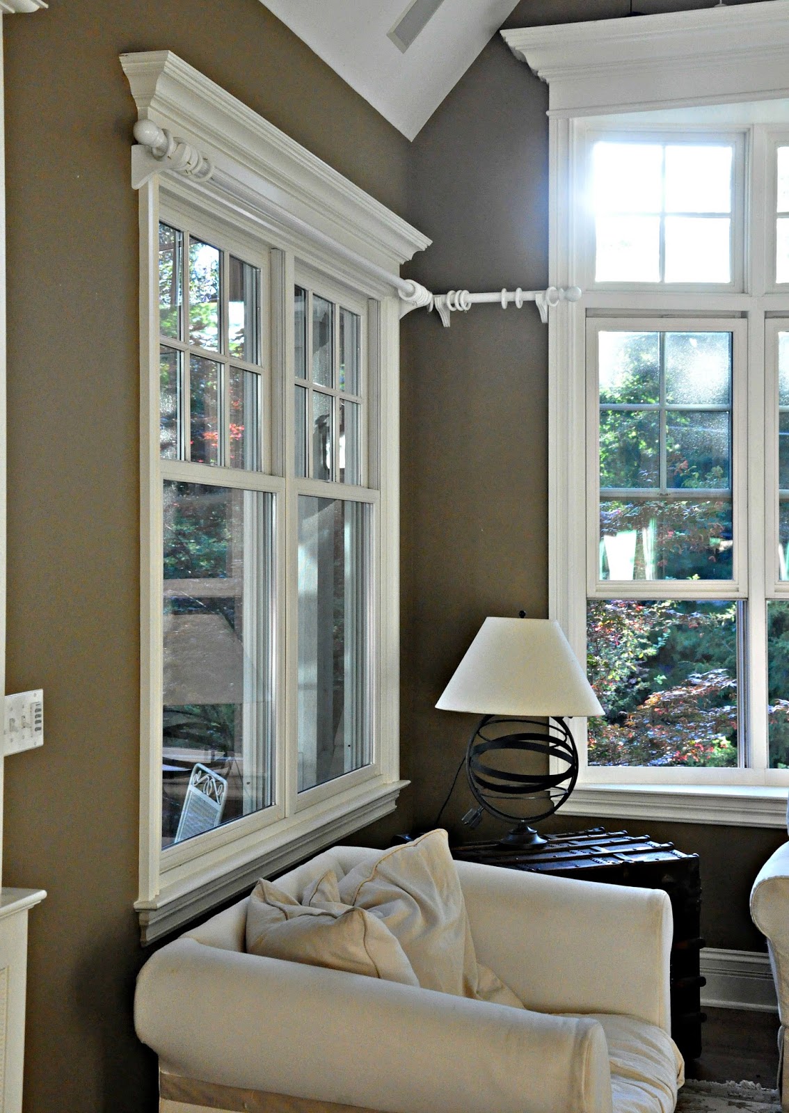 Serendipity Refined Blog: A Quick Hello! and some "Undecorating" Photos