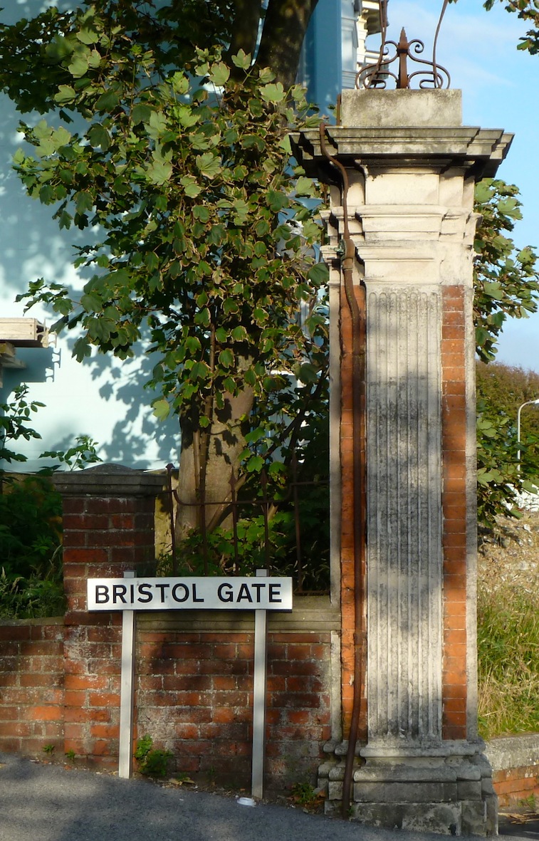 #Brighton Bits: The Bristol Gate posts
