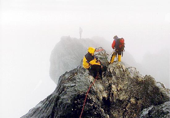 Puncak Jaya | Indonesian in Pictures