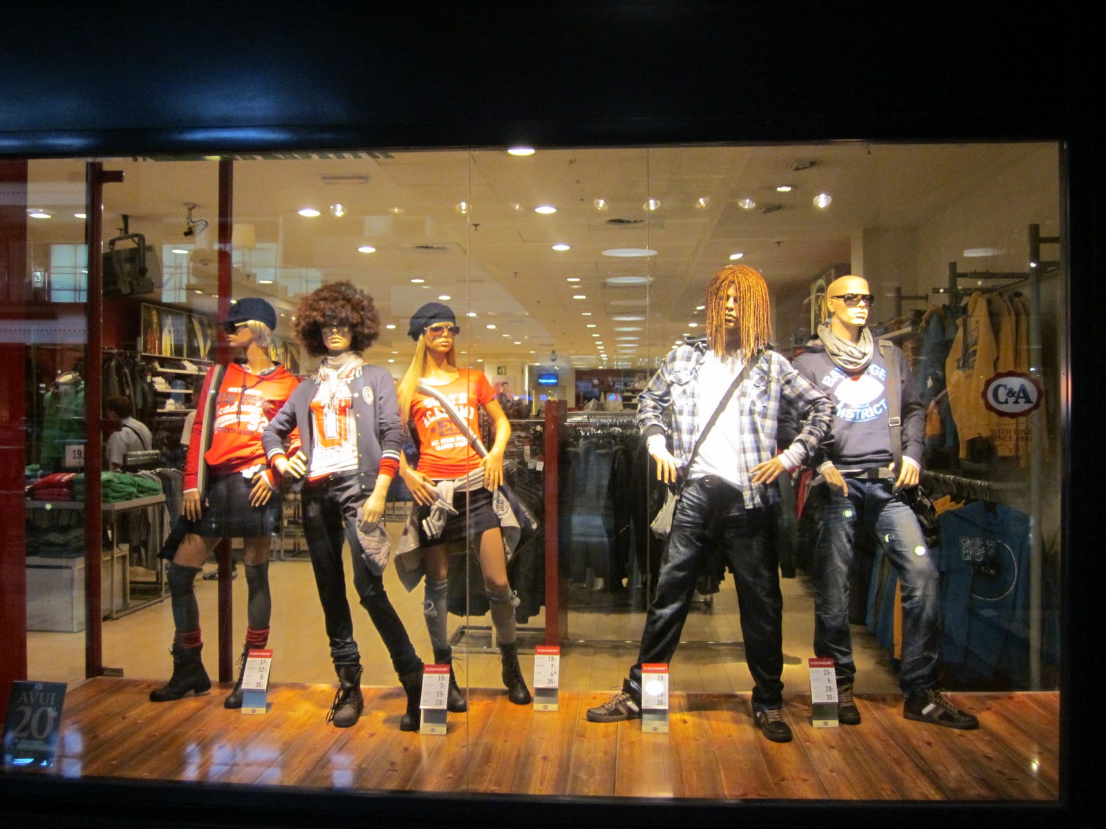 ILUSTRACIÓN ESPACIOS COMERCIALES: Los Escaparates, Graficación y ...