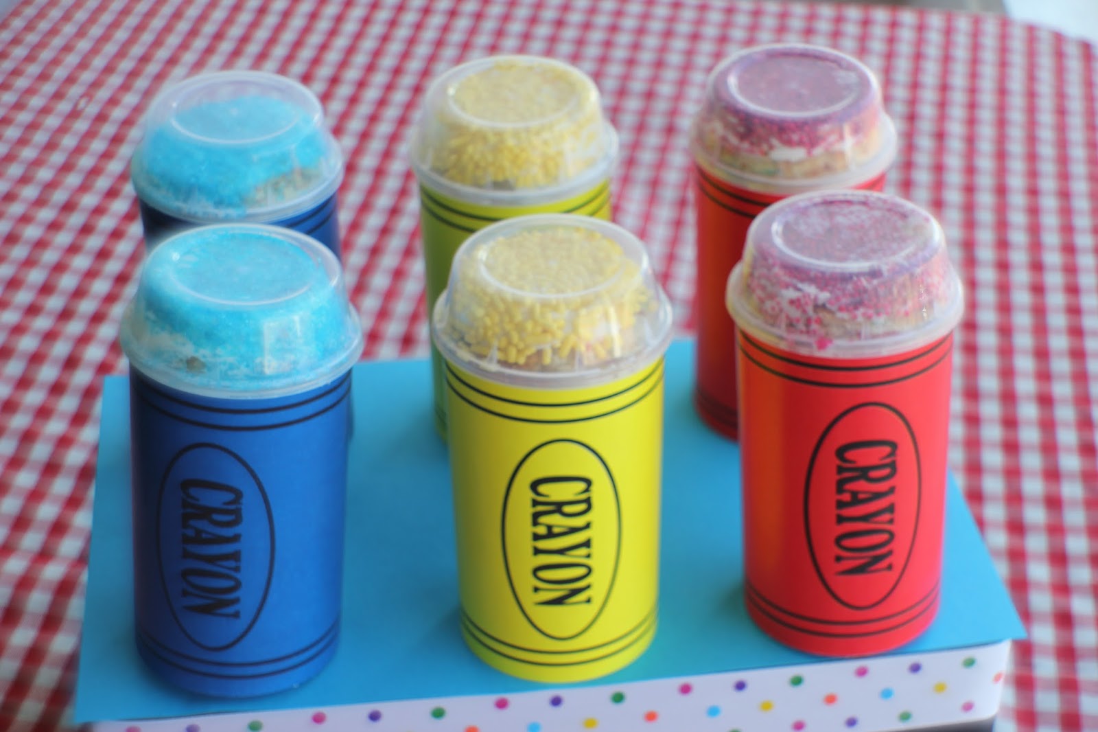 DIY Party Mom: Crayon Cake Push Pop Printable