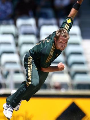 Ryan Harris Profile and Pictures - The Sport and Football Report