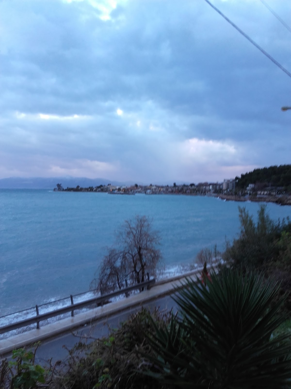 Η ΙΣΤΟΣΕΛΙΔΑ ΤΩΝ ΑΓΙΩΝ ΑΠΟΣΤΟΛΩΝ: ΧΙΟΝΙ ΣΤΑ ΒΟΥΝΑ ΚΑΙ ΑΓΡΙΕΜΕΝΗ ΘΑΛΑΣΣΑ ...