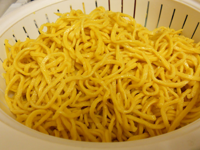 umiyumi2 : our life in perth, WA: Homemade mi kuning dan aneka masakan ...