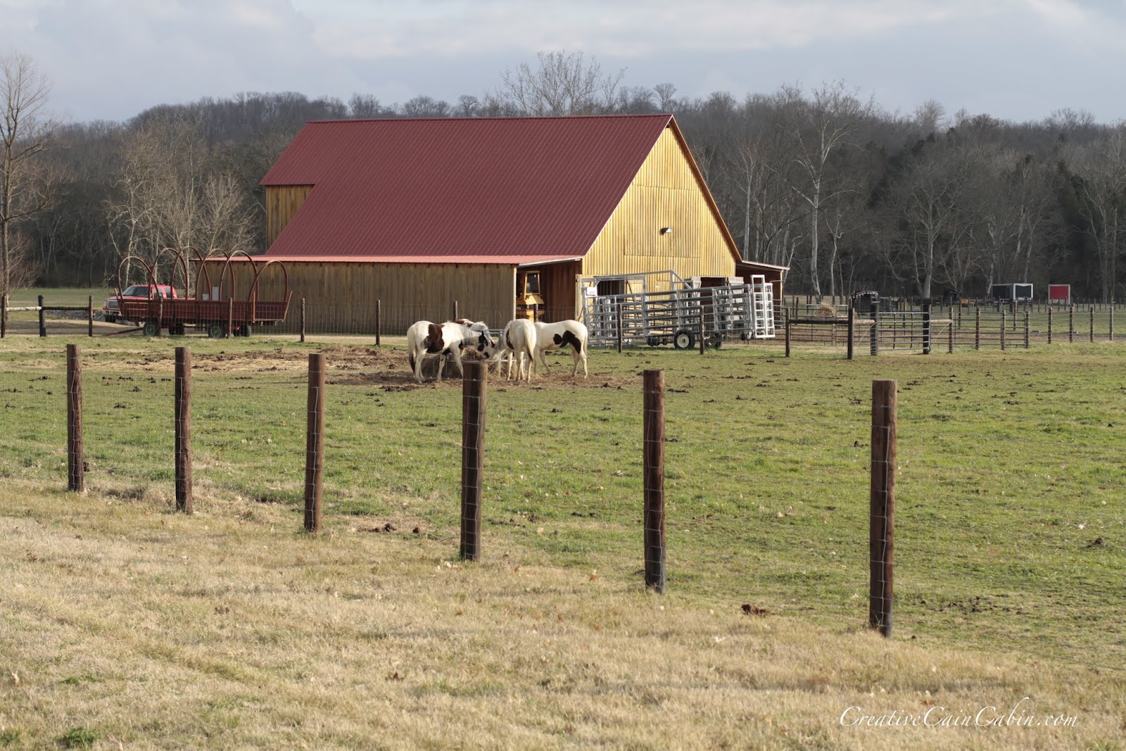 Red Barn Love - CREATIVE CAIN CABIN