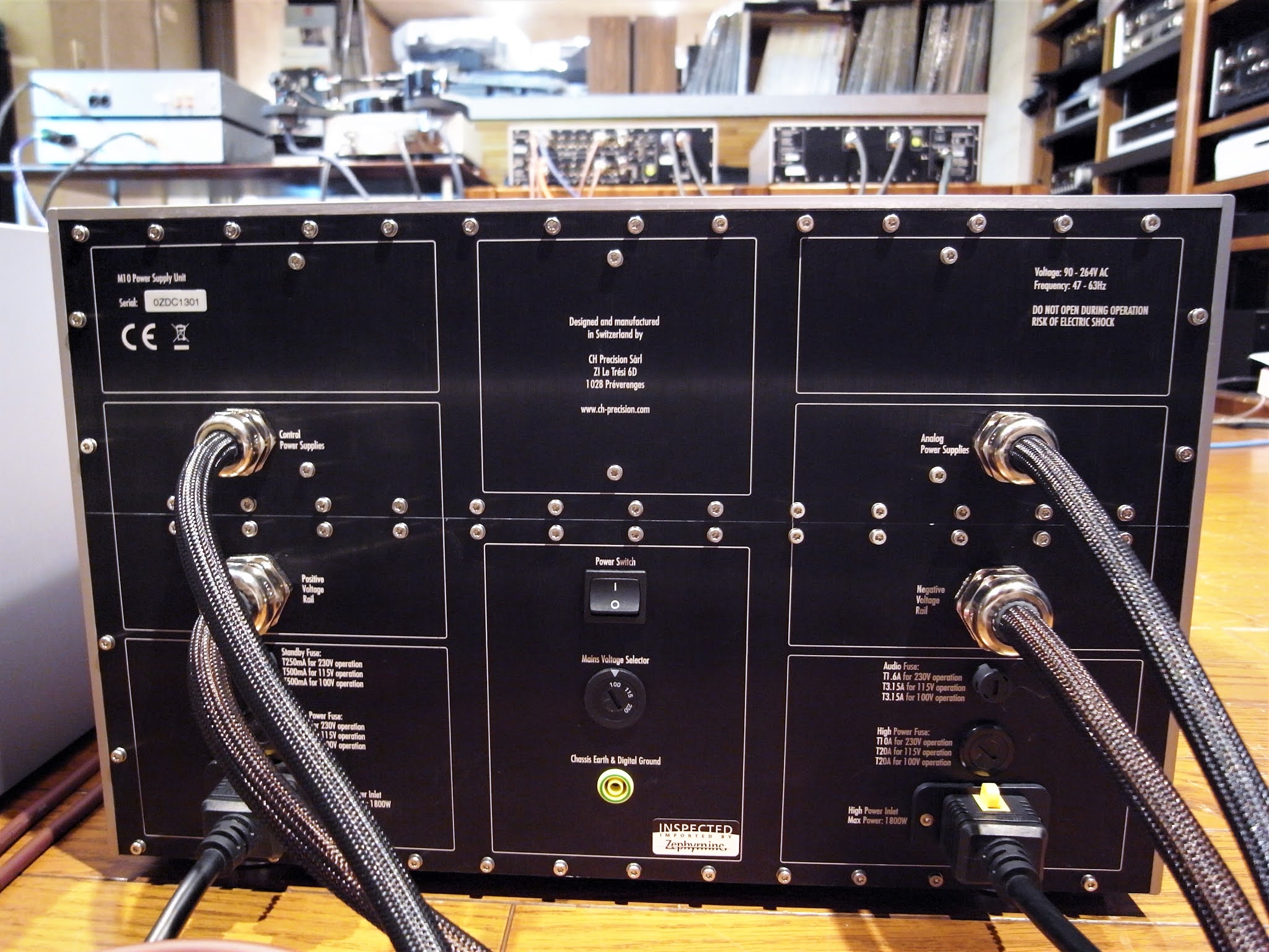 SIS AUDIO BLOG: イベント情報 新製品 CH PRECISION L10+M10 STEREOを期間限定展示中です！！