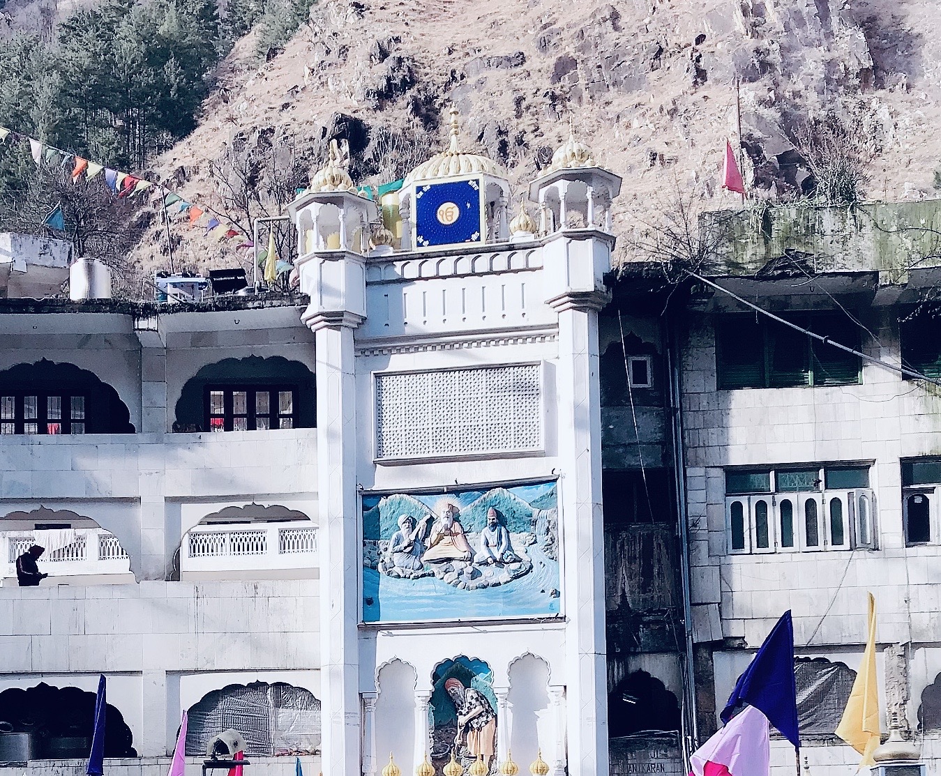 PLACES TO VISIT IN MANIKARAN - Unique places to visit in India