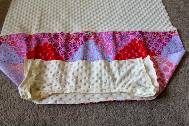LA-Stitch: {DIY} Contoured Changing Pad Cover