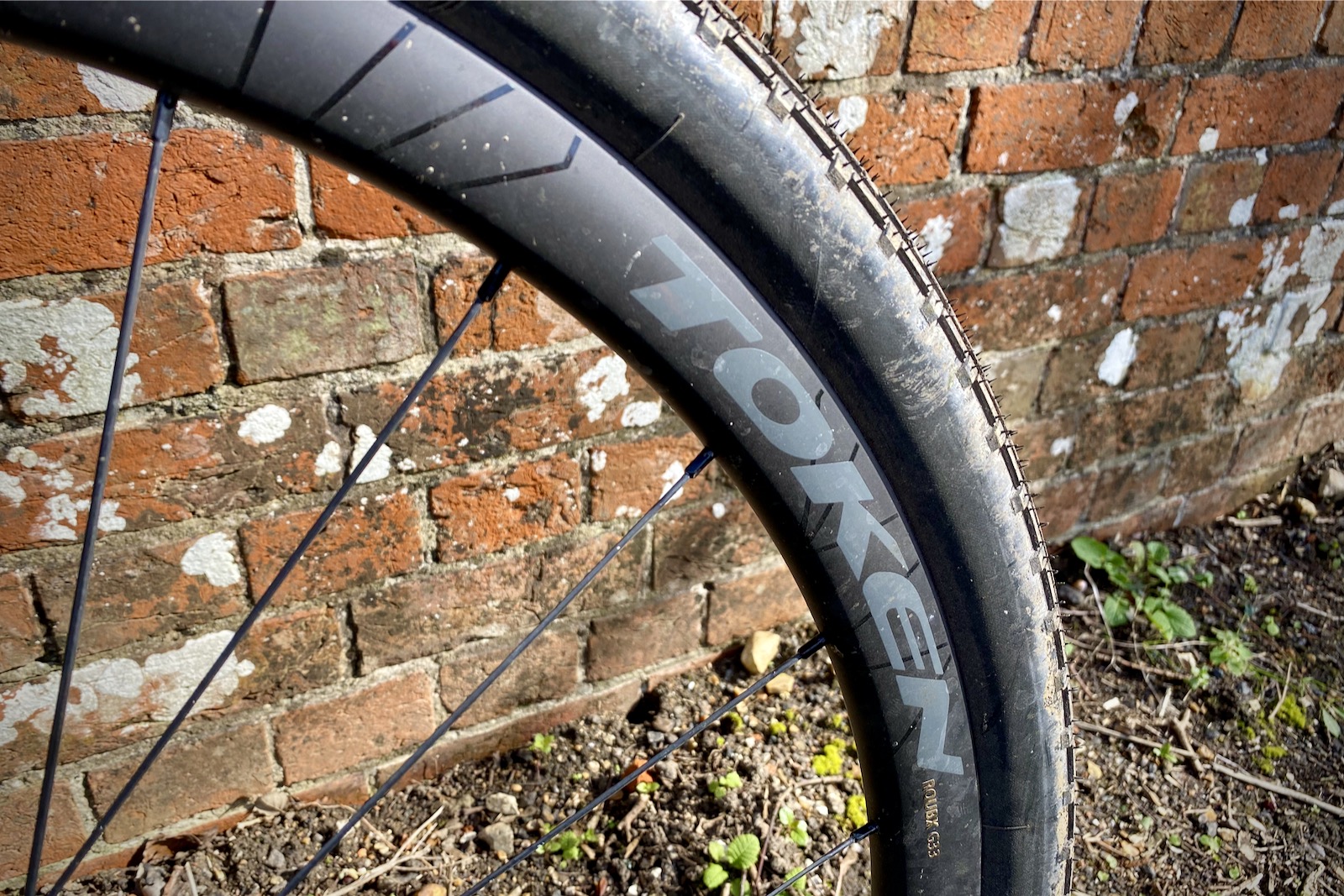 Review – Token Products RoubX Prime Carbon Gravel Wheelset