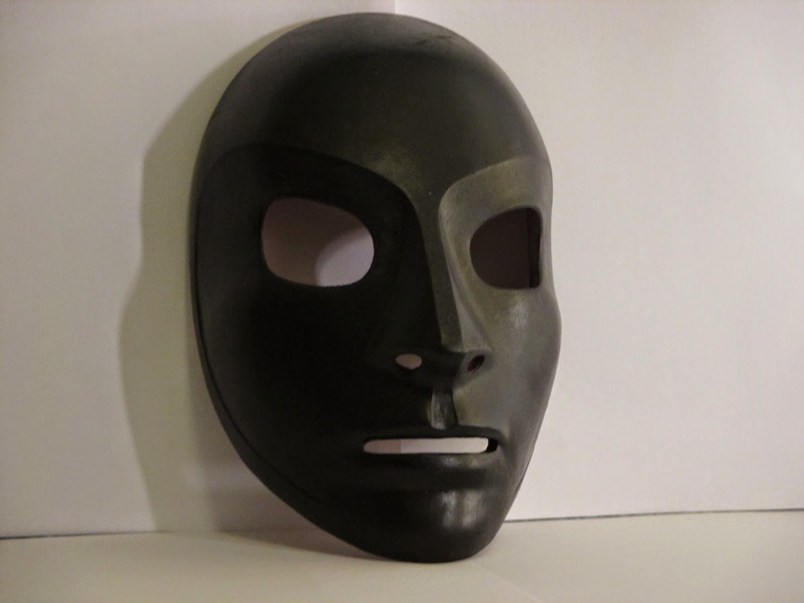 ASIER TARTÁS LANDERA, ACTOR Y CONSTRUCTOR DE MÁSCARAS / MASK MAKER ...