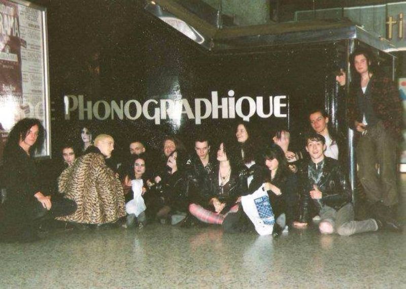 23 Vintage Photographs Capture Yorkshire Goth Scene From the Late 1970s ...