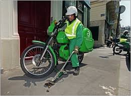 GeekBobber: La Motocrotte