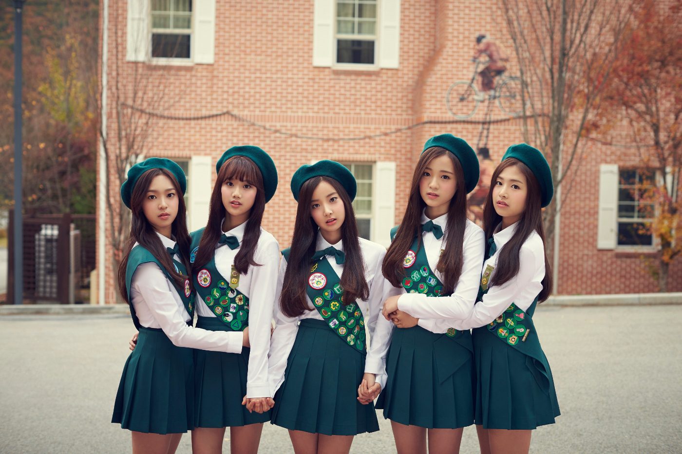 APRIL anuncia nombre oficial para su fandom | Kpop Replay