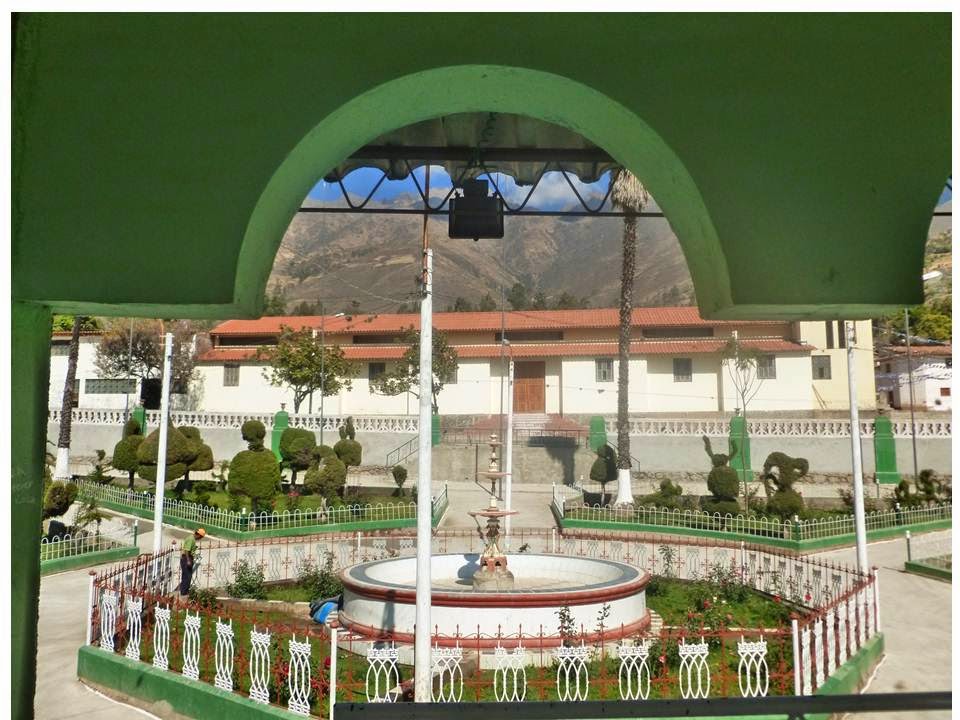 TURISMO EN EL PERU: HUATA HUAYLAS