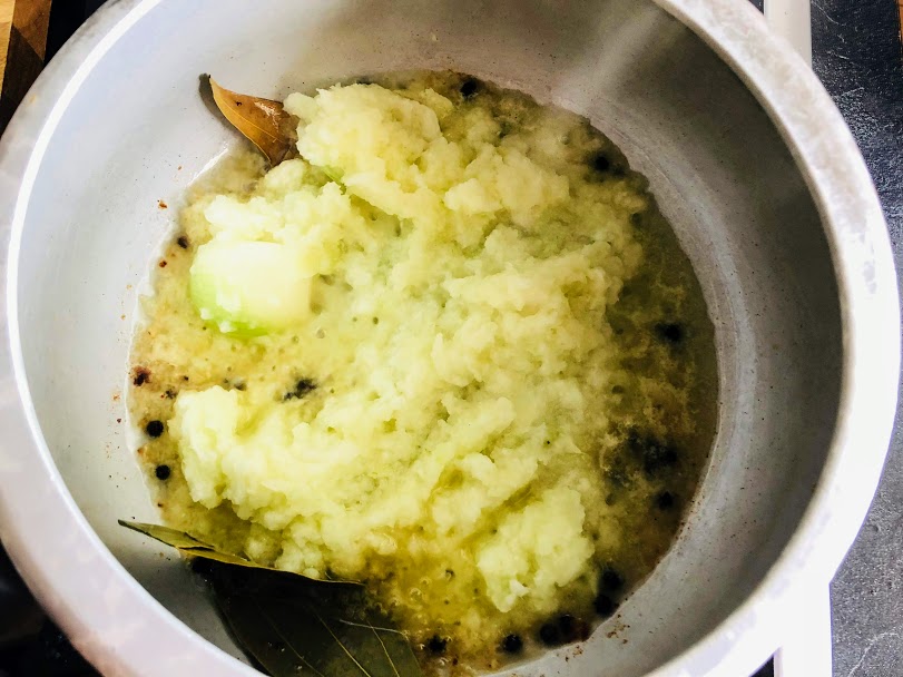 Mutton Rara ( Mutton pieces cooked in minced mutton gravy )