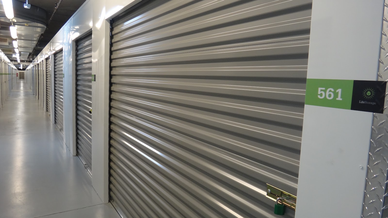 Rogers Park Chamber of Commerce: LifeStorage