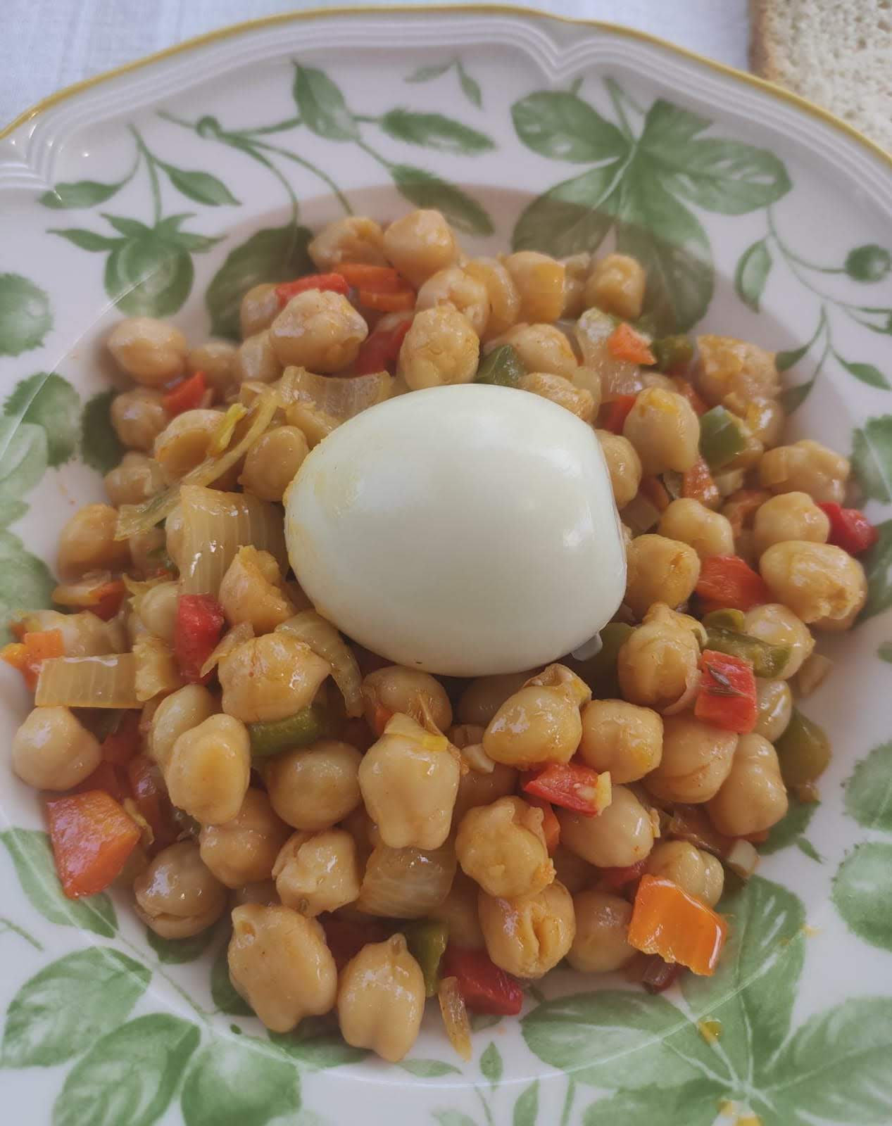 Mamichús y olé: Garbanzos con sofrito de verduras