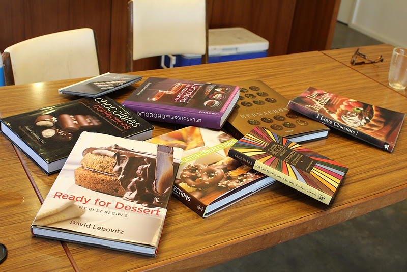 Food Endeavours of the Blue Apocalypse: Oreo Cookies