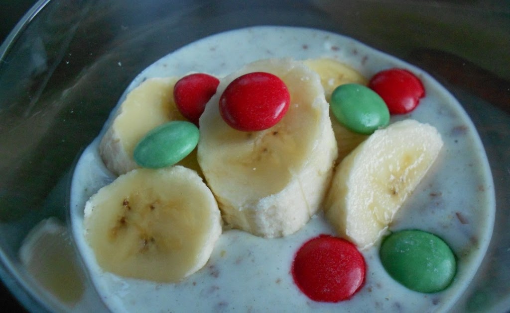 Snacking Squirrel: Holiday Grinch Parfait