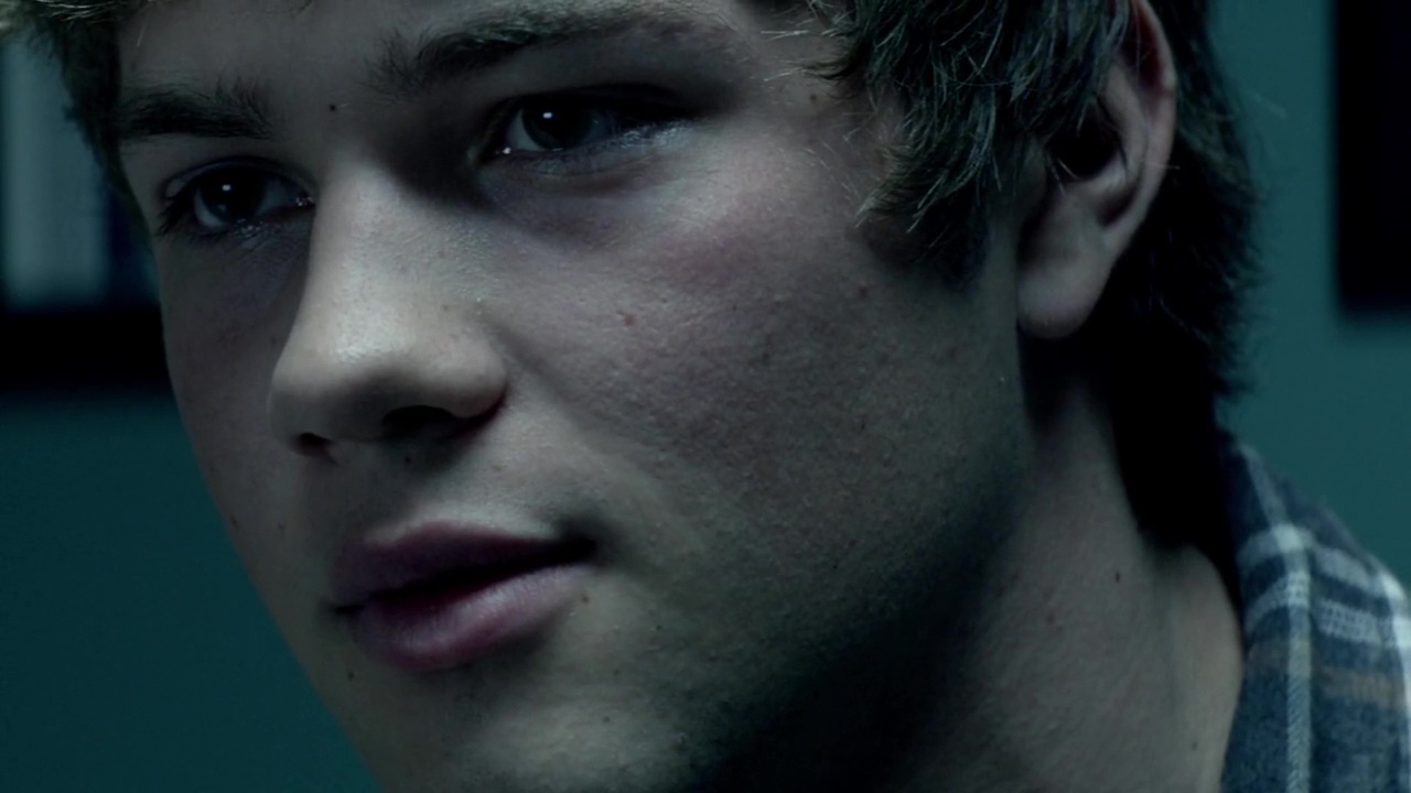 ausCAPS: Connor Jessup shirtless in American Crime 2-02 "Season Two: Episode Two"