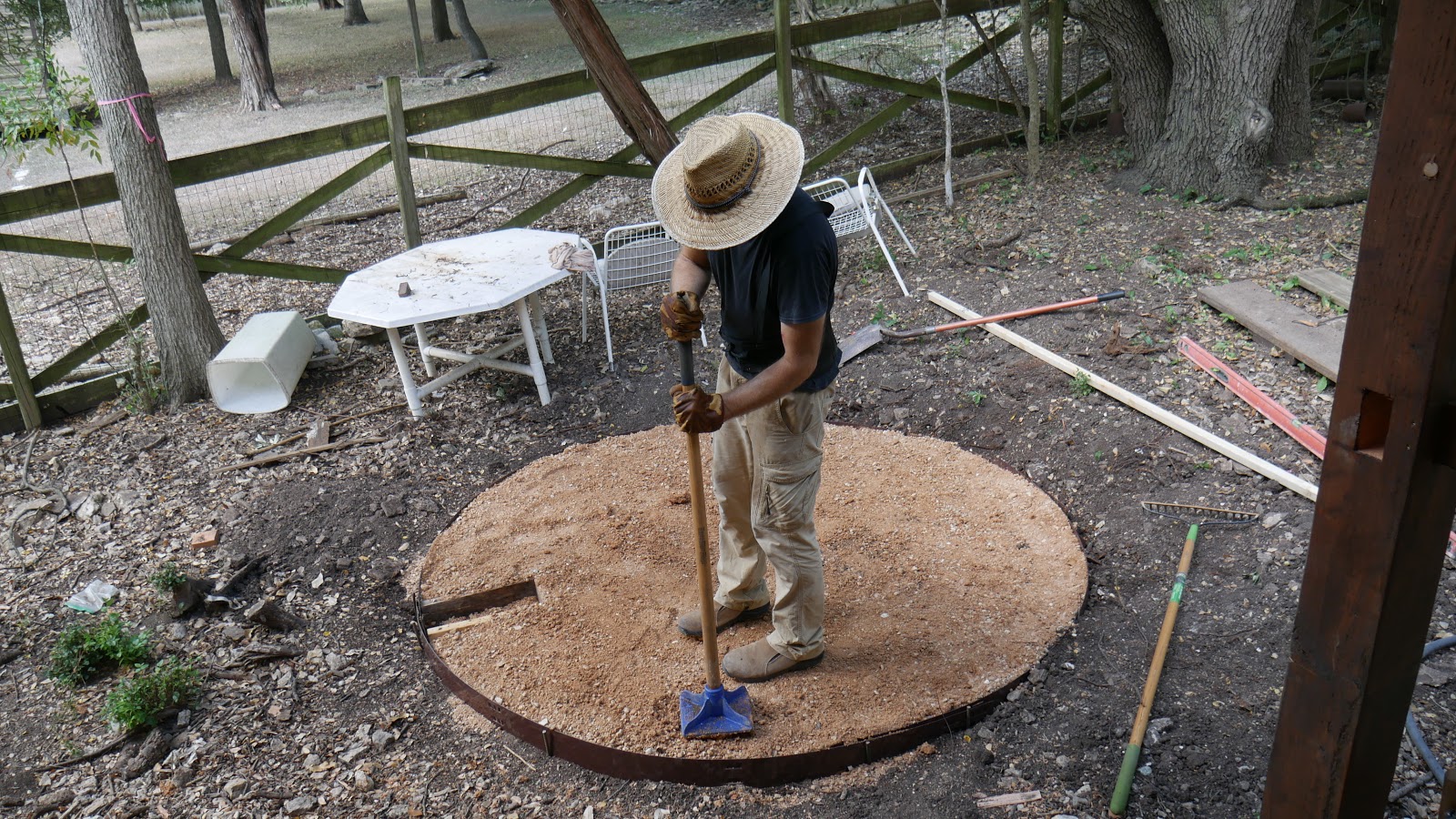 Water Tank Pad Preparation and Tank Install – Offgridburbia