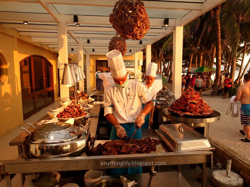 anythinglily: Boracay Travel: A Review Of Dinner Buffet @ Sea Breeze ...