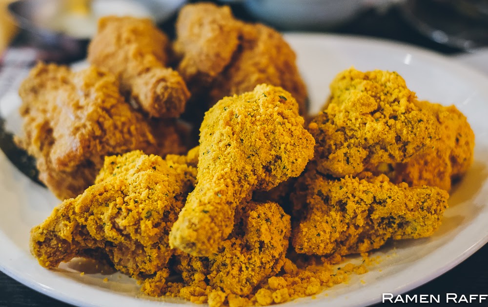 Ramen Raff: Best Hongdae Food: BBQ Chicken, Monster Tteokbokki ...