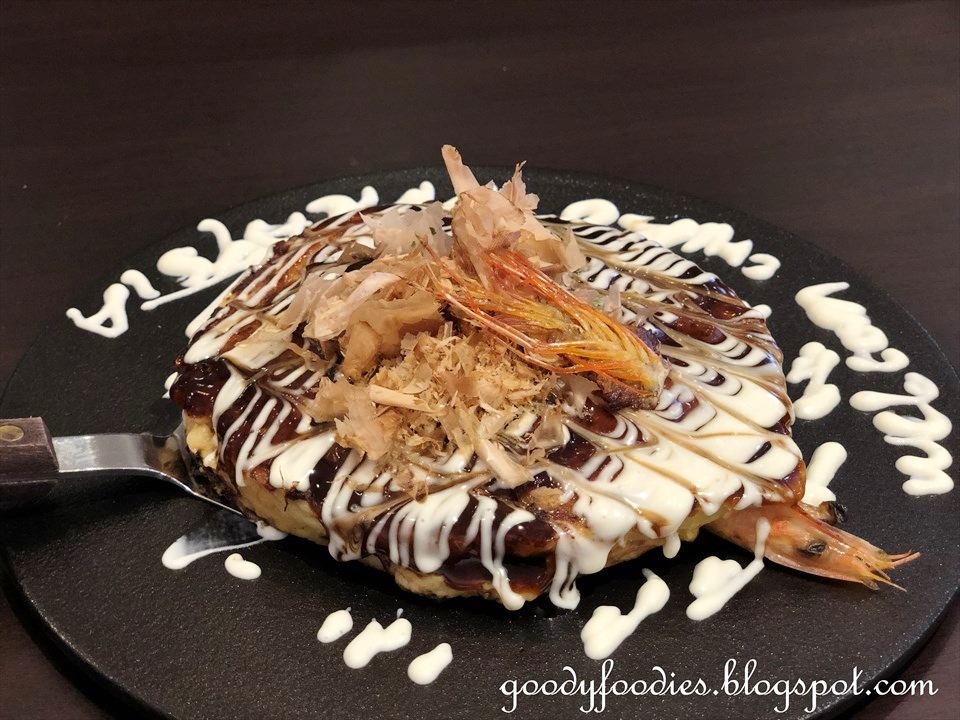 GoodyFoodies: CHIBO MyTOWN: Famous Okonomiyaki from Osaka, Japan!